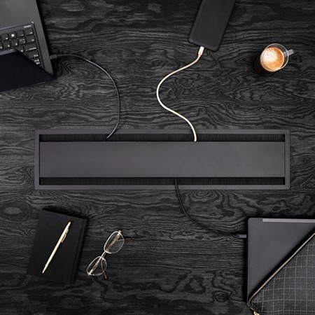 Flip Cover 06 - Table top dual conference lid, flush mounted, L6