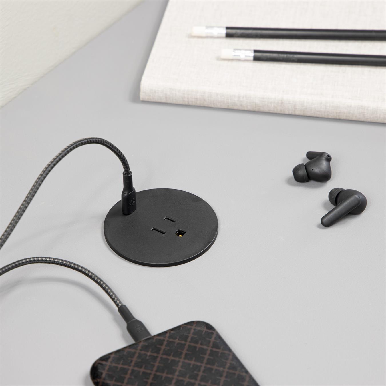 Powerdot Compact 62 - 1 eluttag typ B, 1 USB-C laddare 30W, svart